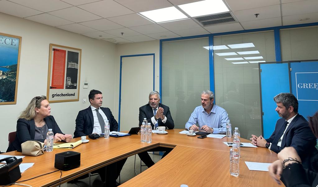 Meeting of the President of Elitour G. Patoulis with D. Fragakis ...